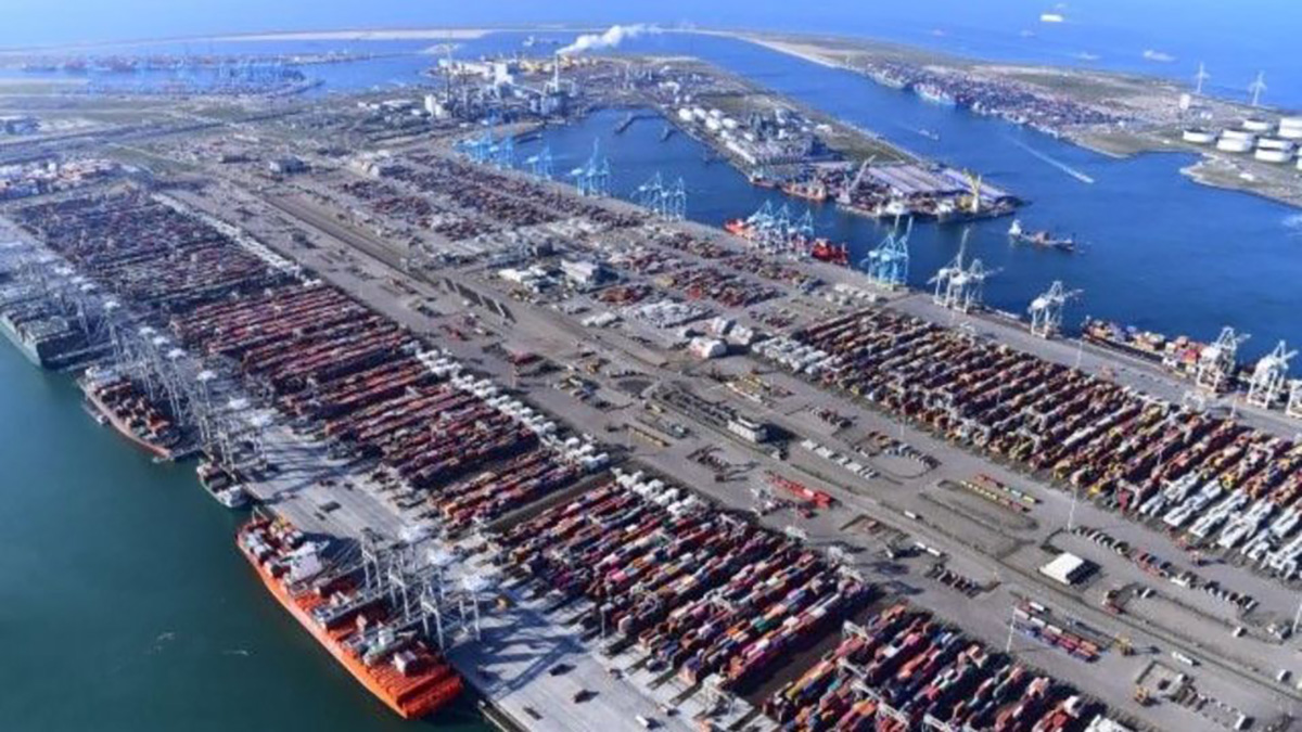 Euroopa suurim sadam valmistub sõjaks Venemaaga - eestinen